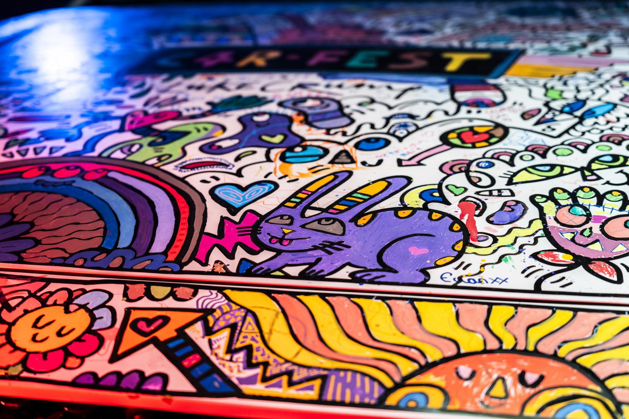 Doodle artist Luke Crump and CarFest attendees create Mazda CX-30 art ...